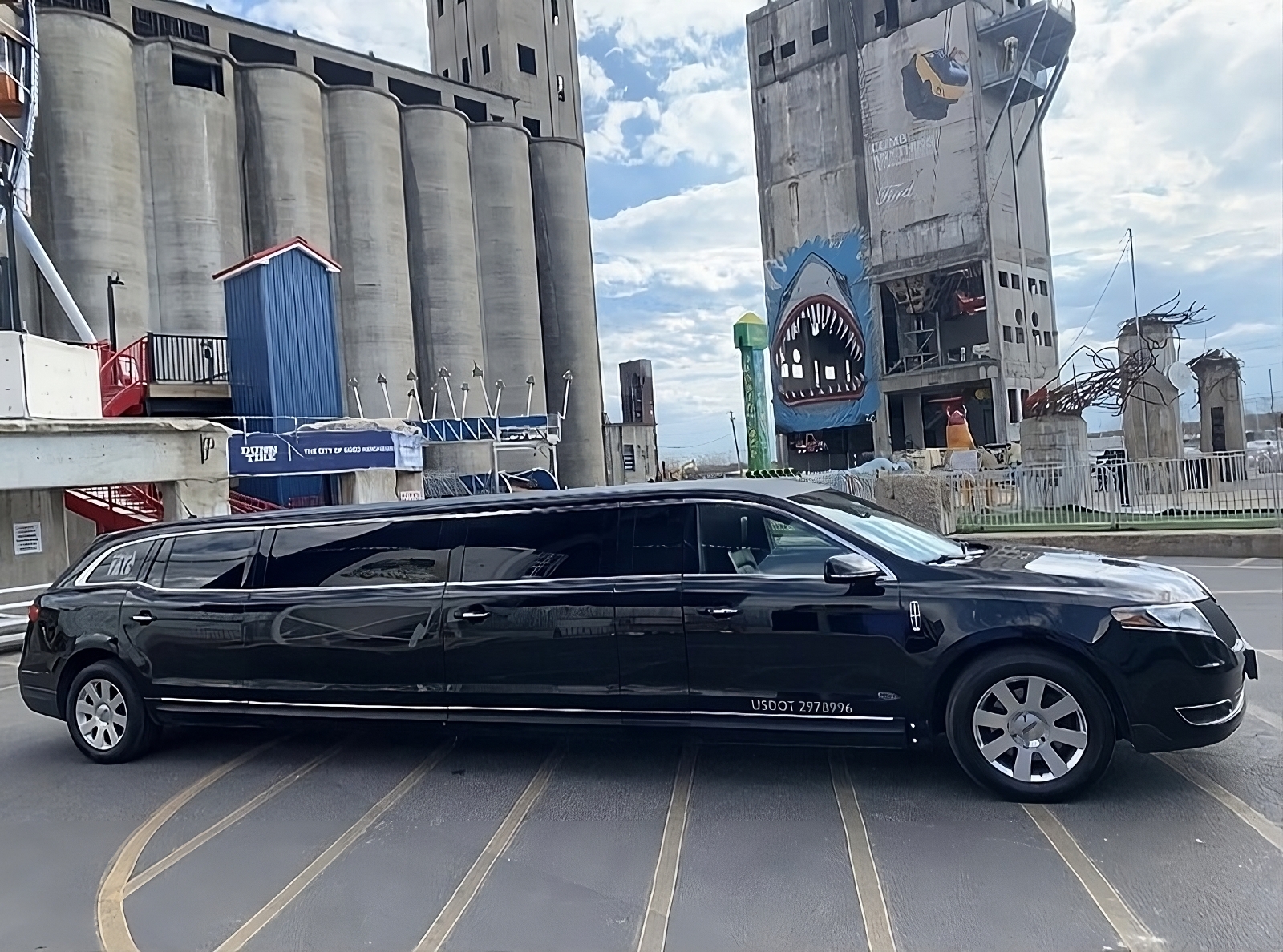 Stretch Limousines | 716 Limousine & Tours